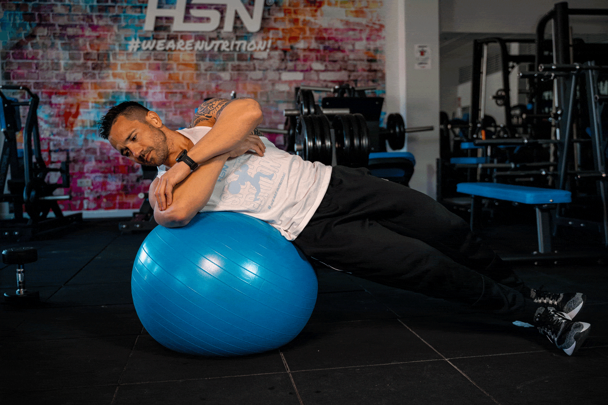 27 Esercizi con Palla da Pilates o Fitball - HSN Blog